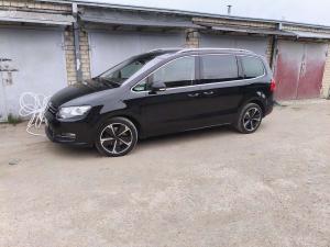 Black Volkswagen Sharan 2012 in Kaunas, with an engine capacity of 1.97 L and mileage of 245 thousand km for 9700 €, photo 2 on AUTOMOTO.COM.LV