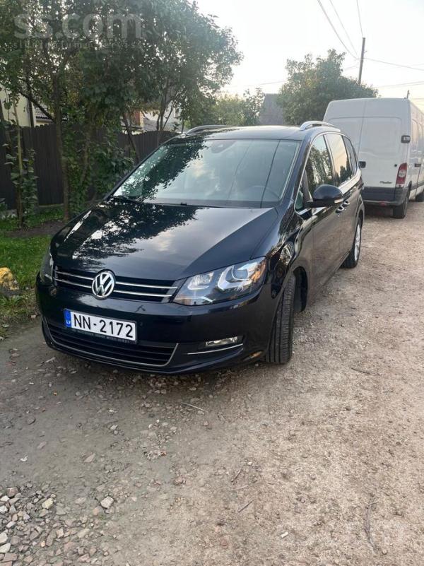 Black Volkswagen Sharan 2012 in Riga, with an engine capacity of 2.00 L and mileage of 300 thousand km for 8500 €, photo 1 on AUTOMOTO.COM.LV