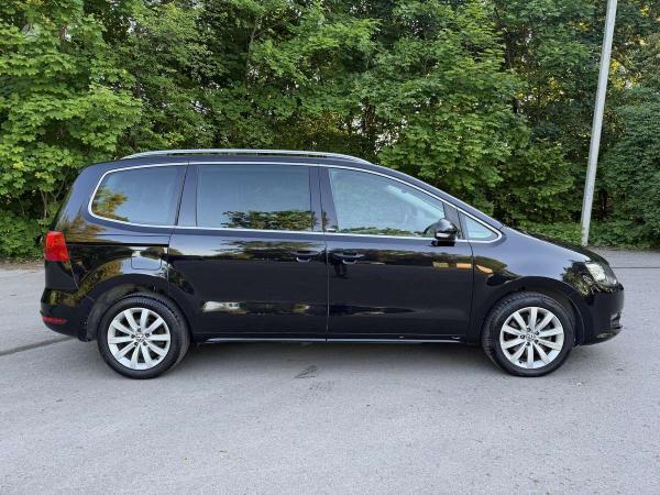Melns Volkswagen Sharan 2012 Kauņa, ar dzinēja tilpumu 1.97 L un nobraukumu 257 tūkst. km par 4600 €, foto 10 vietnē AUTOMOTO.COM.LV