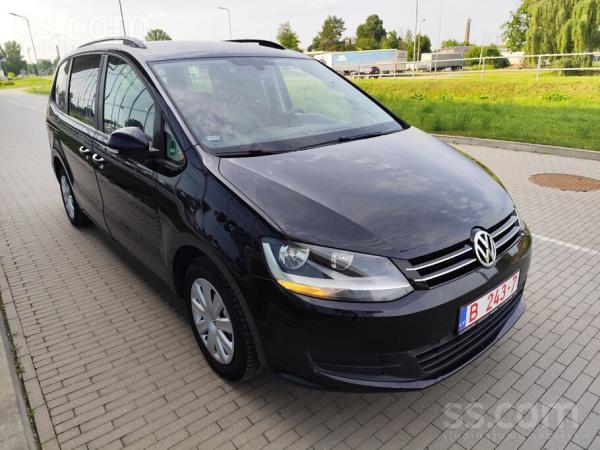 Black Volkswagen Sharan 2012 in Rezekne, with an engine capacity of 2.00 L and mileage of 340 thousand km for 7500 €, photo 6 on AUTOMOTO.COM.LV