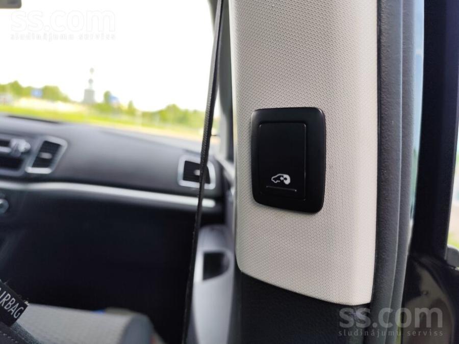 Melns Volkswagen Sharan 2012 Rēzekne, ar dzinēja tilpumu 2.00 L un nobraukumu 340 tūkst. km par 7500 €, foto 26 vietnē AUTOMOTO.COM.LV