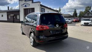 Black Volkswagen Sharan 2012 in Telschi, with an engine capacity of 1.97 L and mileage of 268 thousand km for 8900 €, photo 6 on AUTOMOTO.COM.LV