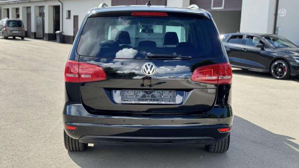 Melns Volkswagen Sharan 2012 Telšiai, ar dzinēja tilpumu 1.97 L un nobraukumu 268 tūkst. km par 8900 €, foto 7 vietnē AUTOMOTO.COM.LV