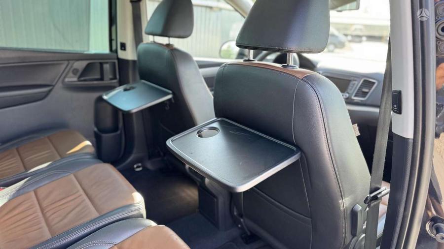 Black Volkswagen Sharan 2012 in Telschi, with an engine capacity of 1.97 L and mileage of 268 thousand km for 8900 €, photo 21 on AUTOMOTO.COM.LV