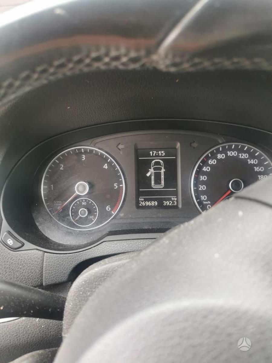 Black Volkswagen Sharan 2012 in Kaunas, with an engine capacity of 1.97 L and mileage of 270 thousand km for 8200 €, photo 5 on AUTOMOTO.COM.LV