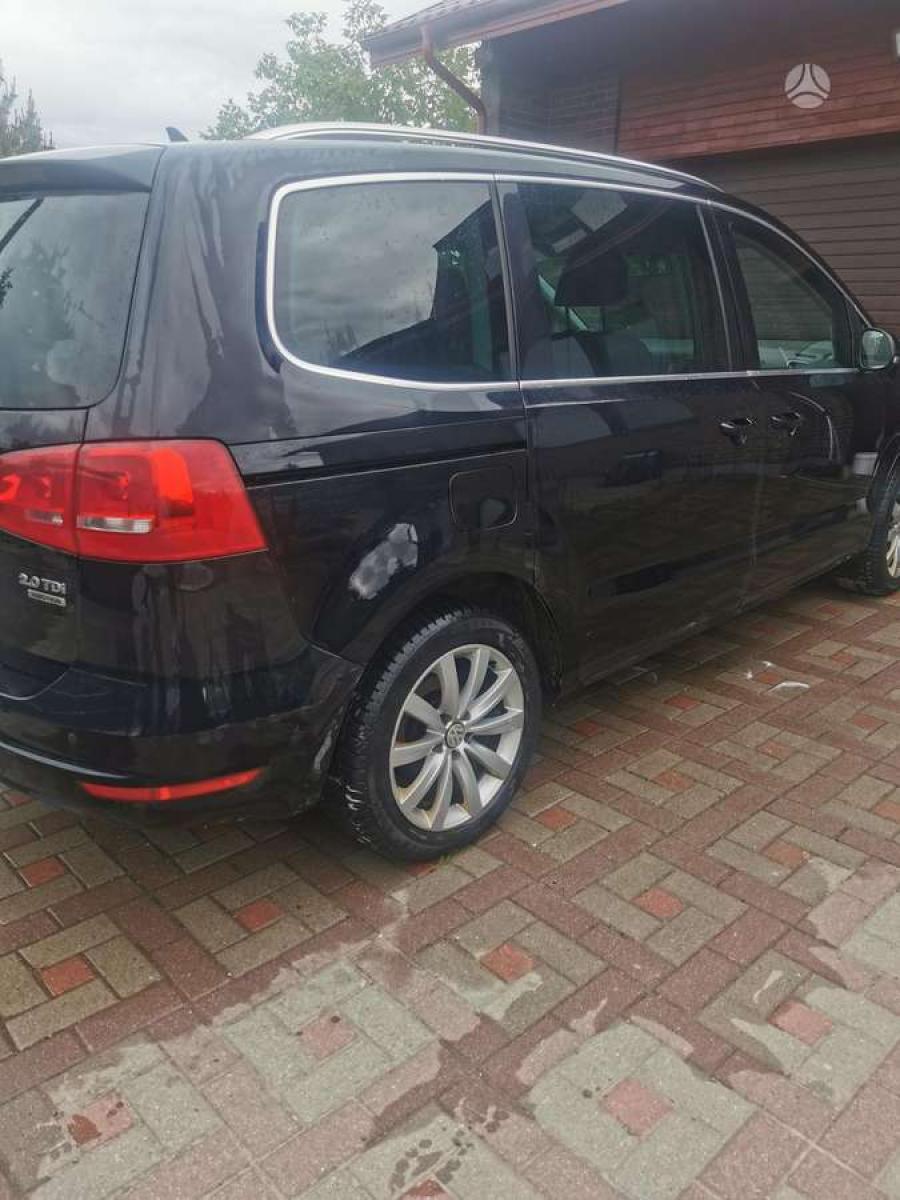 Black Volkswagen Sharan 2012 in Kaunas, with an engine capacity of 1.97 L and mileage of 270 thousand km for 8200 €, photo 6 on AUTOMOTO.COM.LV