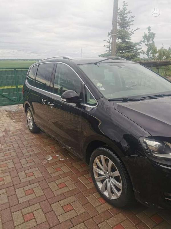 Black Volkswagen Sharan 2012 in Kaunas, with an engine capacity of 1.97 L and mileage of 270 thousand km for 8200 €, photo 10 on AUTOMOTO.COM.LV