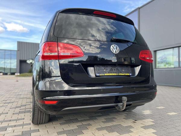 Black Volkswagen Sharan 2012 in Siauliai, with an engine capacity of 1.97 L and mileage of 229 thousand km for 8200 €, photo 9 on AUTOMOTO.COM.LV