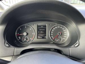 Black Volkswagen Sharan 2012 in Siauliai, with an engine capacity of 1.97 L and mileage of 229 thousand km for 8200 €, photo 14 on AUTOMOTO.COM.LV