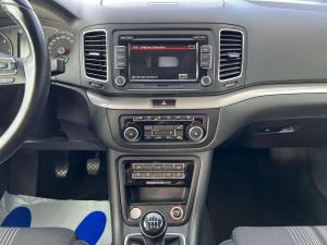 Black Volkswagen Sharan 2012 in Siauliai, with an engine capacity of 1.97 L and mileage of 229 thousand km for 8200 €, photo 16 on AUTOMOTO.COM.LV