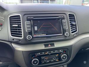 Black Volkswagen Sharan 2012 in Siauliai, with an engine capacity of 1.97 L and mileage of 229 thousand km for 8200 €, photo 17 on AUTOMOTO.COM.LV