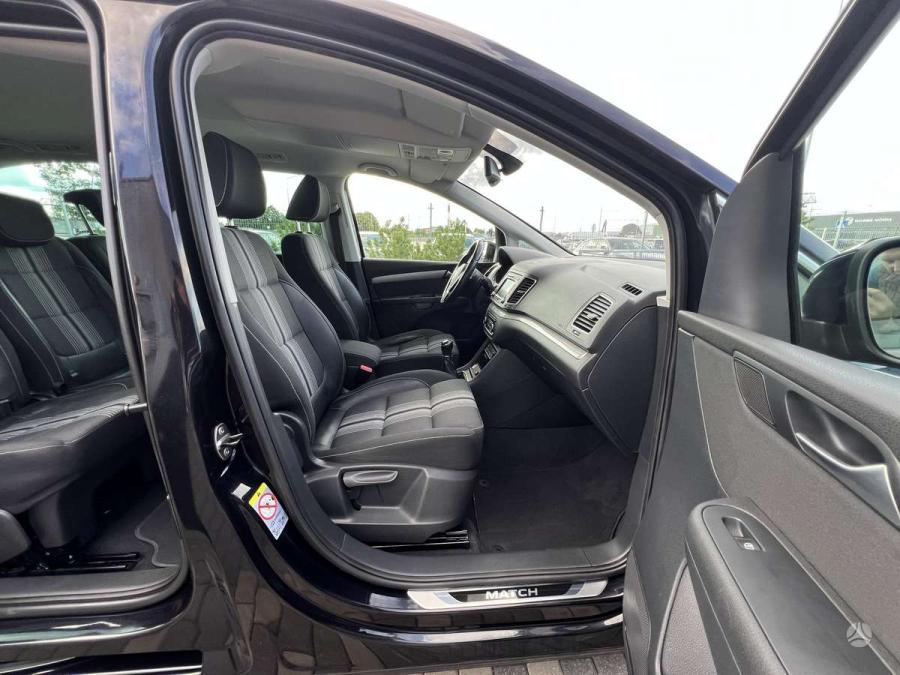 Black Volkswagen Sharan 2012 in Siauliai, with an engine capacity of 1.97 L and mileage of 229 thousand km for 8200 €, photo 25 on AUTOMOTO.COM.LV