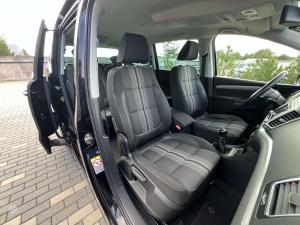 Black Volkswagen Sharan 2012 in Siauliai, with an engine capacity of 1.97 L and mileage of 229 thousand km for 8200 €, photo 27 on AUTOMOTO.COM.LV
