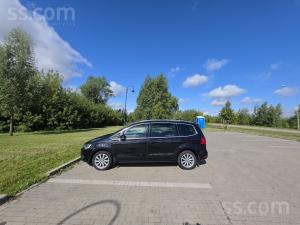 Melns Volkswagen Sharan 2012 Daugavpils, ar dzinēja tilpumu 2.00 L un nobraukumu 300 tūkst. km par 9500 €, foto 4 vietnē AUTOMOTO.COM.LV
