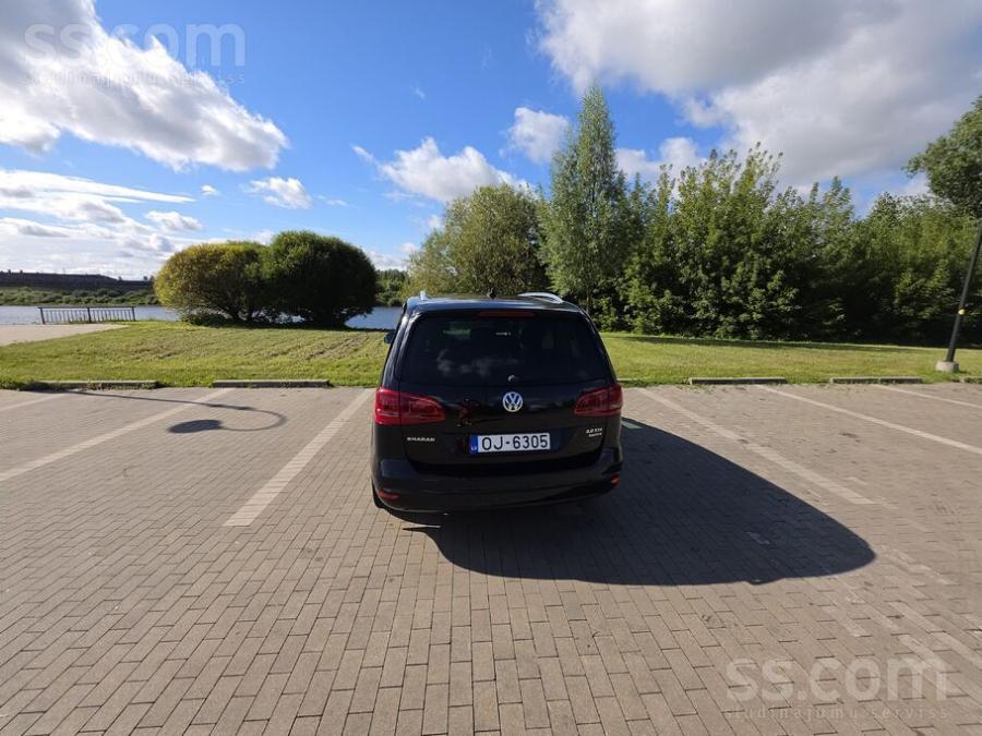 Melns Volkswagen Sharan 2012 Daugavpils, ar dzinēja tilpumu 2.00 L un nobraukumu 300 tūkst. km par 9500 €, foto 5 vietnē AUTOMOTO.COM.LV