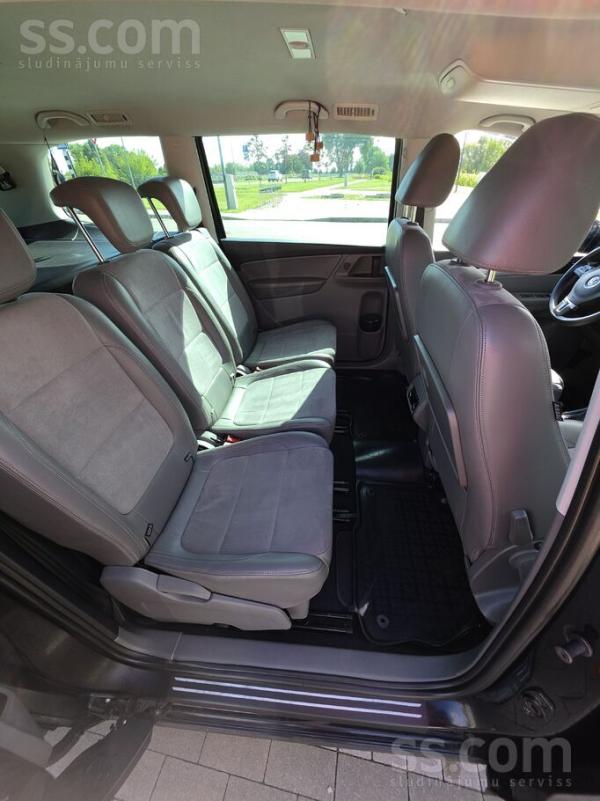 Melns Volkswagen Sharan 2012 Daugavpils, ar dzinēja tilpumu 2.00 L un nobraukumu 300 tūkst. km par 9500 €, foto 6 vietnē AUTOMOTO.COM.LV