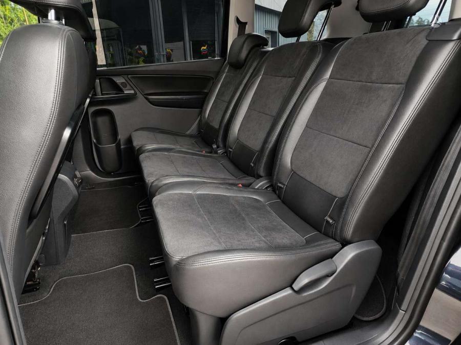 Melns Volkswagen Sharan 2012 Pakruojis, ar dzinēja tilpumu 2.00 L un nobraukumu 250 tūkst. km par 8800 €, foto 8 vietnē AUTOMOTO.COM.LV