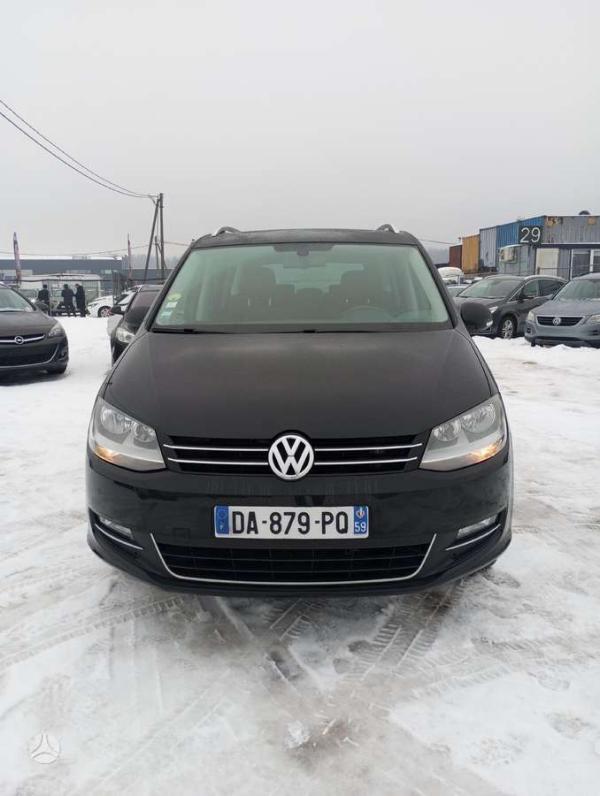 Black Volkswagen Sharan 2013 in Kaunas, with an engine capacity of 1.97 L and mileage of 146 thousand km for 9900 €, photo 3 on AUTOMOTO.COM.LV