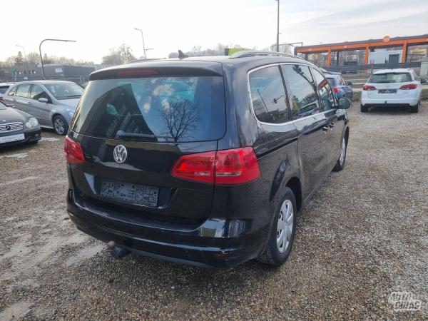 Melns Volkswagen Sharan 2013 Kauņa, ar dzinēja tilpumu 2.00 L un nobraukumu 300 tūkst. km par 4200 €, foto 2 vietnē AUTOMOTO.COM.LV