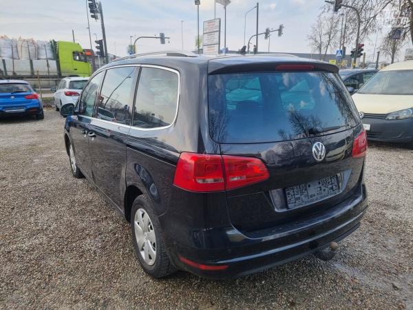 Melns Volkswagen Sharan 2013 Kauņa, ar dzinēja tilpumu 2.00 L un nobraukumu 300 tūkst. km par 4200 €, foto 3 vietnē AUTOMOTO.COM.LV