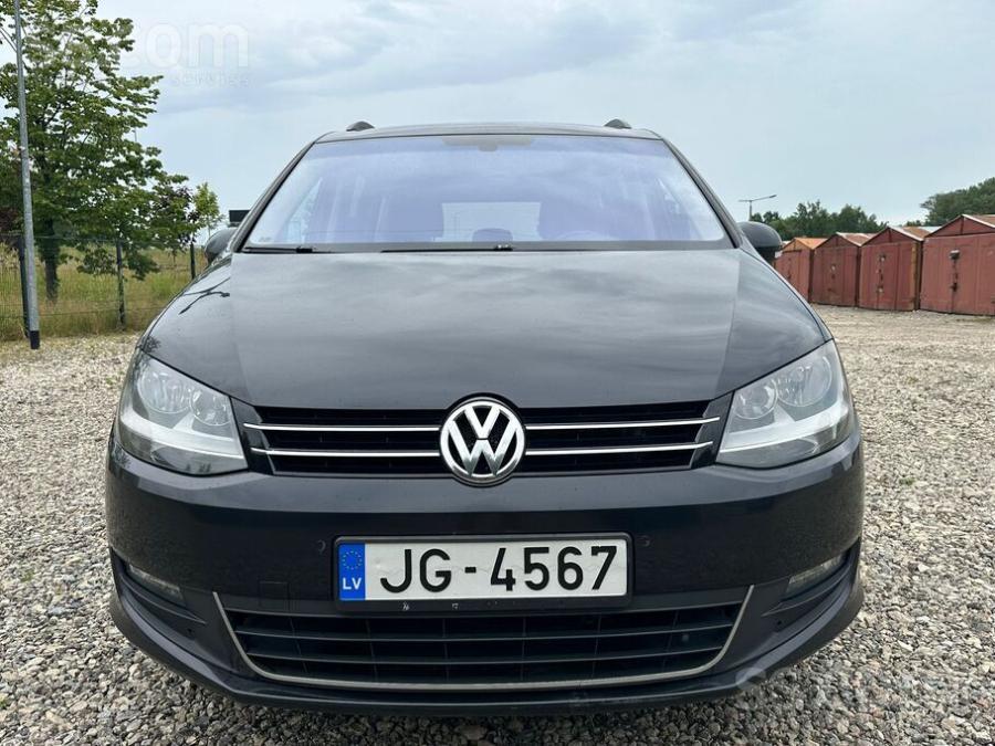 Melns Volkswagen Sharan 2013 Rīga, ar dzinēja tilpumu 2.00 L un nobraukumu 309 tūkst. km par 6500 €, foto 3 vietnē AUTOMOTO.COM.LV