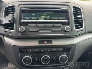 Melns Volkswagen Sharan 2013 Rīga, ar dzinēja tilpumu 2.00 L un nobraukumu 309 tūkst. km par 6500 €, foto 14 vietnē AUTOMOTO.COM.LV