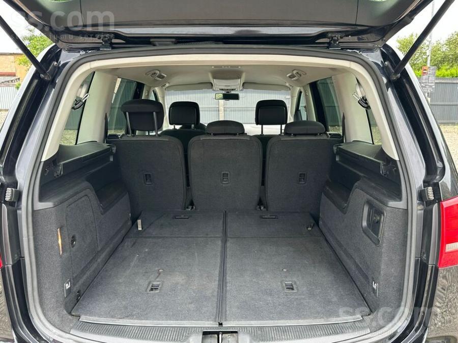 Melns Volkswagen Sharan 2013 Rīga, ar dzinēja tilpumu 2.00 L un nobraukumu 309 tūkst. km par 6500 €, foto 18 vietnē AUTOMOTO.COM.LV