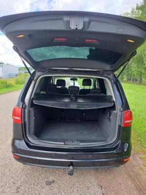 Melns Volkswagen Sharan 2013 Viļņa, ar dzinēja tilpumu 2.00 L un nobraukumu 355 tūkst. km par 6500 €, foto 16 vietnē AUTOMOTO.COM.LV