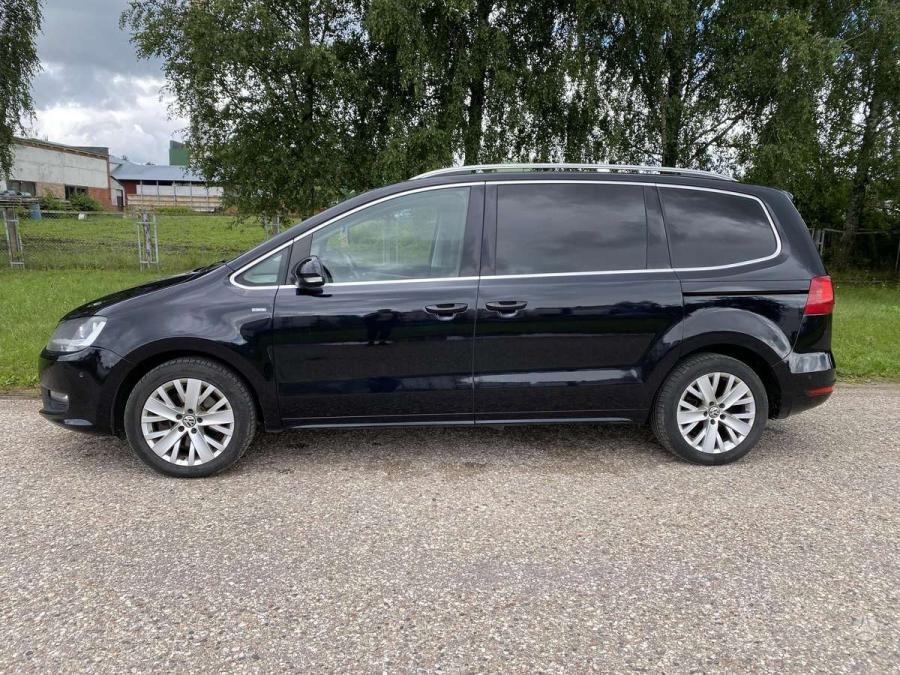 Melns Volkswagen Sharan 2013 Viļņa, ar dzinēja tilpumu 1.97 L un nobraukumu 355 tūkst. km par 6500 €, foto 4 vietnē AUTOMOTO.COM.LV