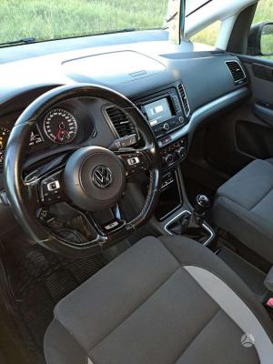 Melns Volkswagen Sharan 2013 Viļņa, ar dzinēja tilpumu 1.97 L un nobraukumu 355 tūkst. km par 6500 €, foto 9 vietnē AUTOMOTO.COM.LV