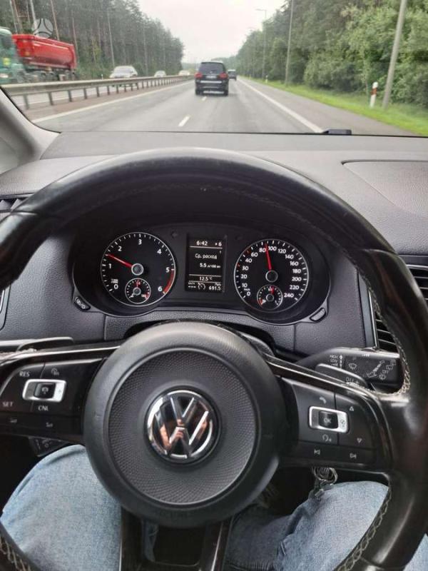 Melns Volkswagen Sharan 2013 Viļņa, ar dzinēja tilpumu 1.97 L un nobraukumu 355 tūkst. km par 6500 €, foto 9 vietnē AUTOMOTO.COM.LV