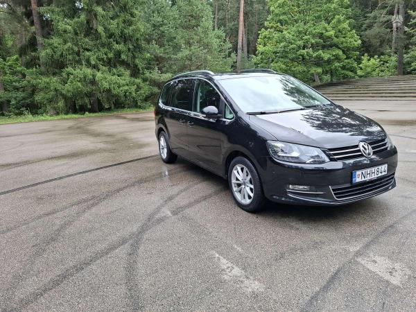 Melns Volkswagen Sharan 2013 Kauņa, ar dzinēja tilpumu 1.97 L un nobraukumu 266 tūkst. km par 12750 €, foto 3 vietnē AUTOMOTO.COM.LV