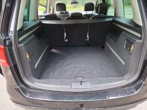 Melns Volkswagen Sharan 2013 Kauņa, ar dzinēja tilpumu 1.97 L un nobraukumu 266 tūkst. km par 12750 €, foto 13 vietnē AUTOMOTO.COM.LV