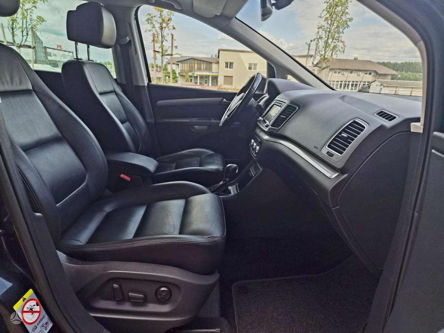 Melns Volkswagen Sharan 2013 Viļņa, ar dzinēja tilpumu 2.00 L un nobraukumu 262 tūkst. km par 8450 €, foto 14 vietnē AUTOMOTO.COM.LV