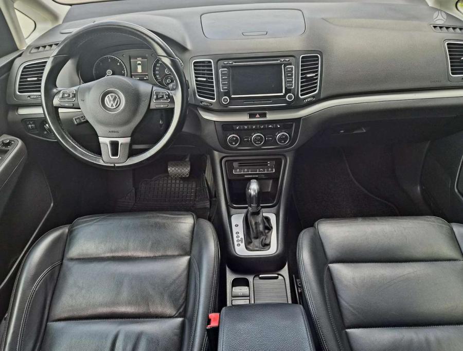 Melns Volkswagen Sharan 2013 Viļņa, ar dzinēja tilpumu 2.00 L un nobraukumu 262 tūkst. km par 8450 €, foto 18 vietnē AUTOMOTO.COM.LV