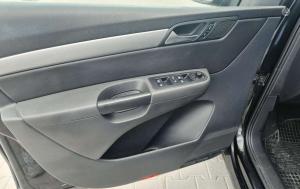 Melns Volkswagen Sharan 2013 Viļņa, ar dzinēja tilpumu 2.00 L un nobraukumu 262 tūkst. km par 8450 €, foto 20 vietnē AUTOMOTO.COM.LV
