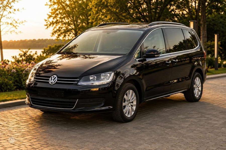 Black Volkswagen Sharan 2013 in Vilnius, with an engine capacity of 1.97 L and mileage of 268 thousand km for 8150 €, photo 1 on AUTOMOTO.COM.LV
