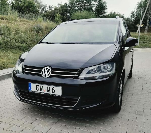 Black Volkswagen Sharan 2013 in Vilnius, with an engine capacity of 1.97 L and mileage of 268 thousand km for 8150 €, photo 5 on AUTOMOTO.COM.LV