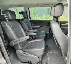Black Volkswagen Sharan 2013 in Vilnius, with an engine capacity of 1.97 L and mileage of 268 thousand km for 8150 €, photo 15 on AUTOMOTO.COM.LV