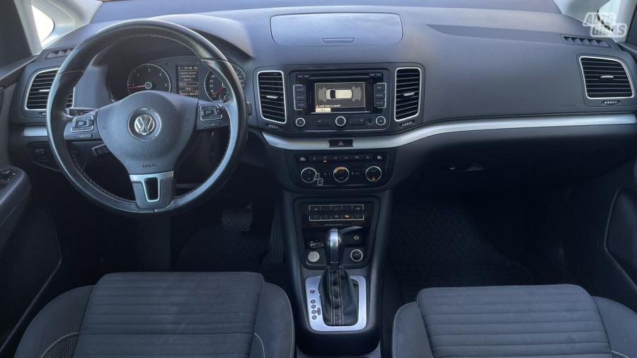 Melns Volkswagen Sharan 2014 Marijampole, ar dzinēja tilpumu 2.00 L un nobraukumu 290 tūkst. km par 10990 €, foto 13 vietnē AUTOMOTO.COM.LV
