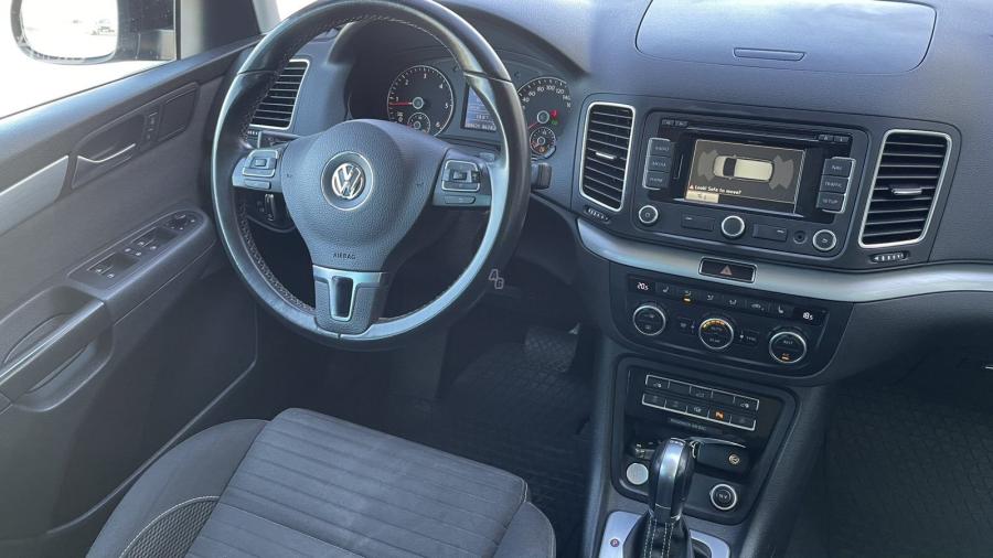 Melns Volkswagen Sharan 2014 Marijampole, ar dzinēja tilpumu 2.00 L un nobraukumu 290 tūkst. km par 10990 €, foto 14 vietnē AUTOMOTO.COM.LV