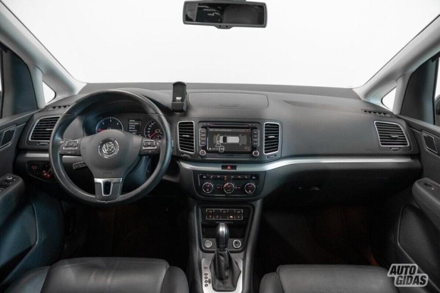 Black Volkswagen Sharan 2014 in Vilnius, with an engine capacity of 2.00 L and mileage of 255 thousand km for 12000 €, photo 9 on AUTOMOTO.COM.LV