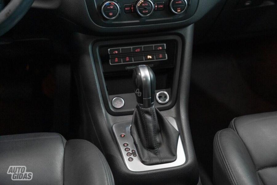Black Volkswagen Sharan 2014 in Vilnius, with an engine capacity of 2.00 L and mileage of 255 thousand km for 12000 €, photo 16 on AUTOMOTO.COM.LV