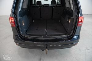 Black Volkswagen Sharan 2014 in Vilnius, with an engine capacity of 2.00 L and mileage of 255 thousand km for 12000 €, photo 20 on AUTOMOTO.COM.LV