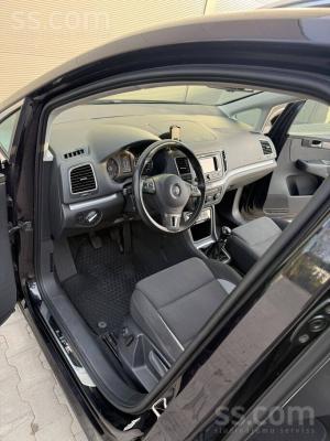 Melns Volkswagen Sharan 2014 Rīga, ar dzinēja tilpumu 2.00 L un nobraukumu 319 tūkst. km par 11900 €, foto 5 vietnē AUTOMOTO.COM.LV