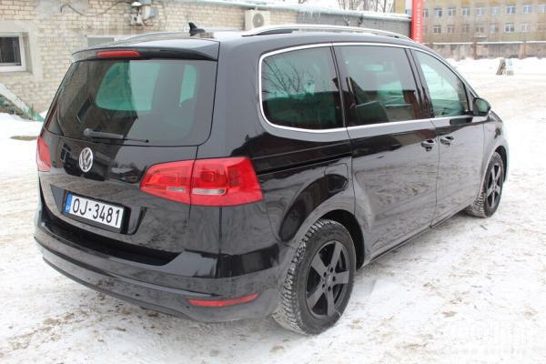 Melns Volkswagen Sharan 2014 Liepāja, ar dzinēja tilpumu 2.00 L un nobraukumu 324 tūkst. km par 7950 €, foto 4 vietnē AUTOMOTO.COM.LV