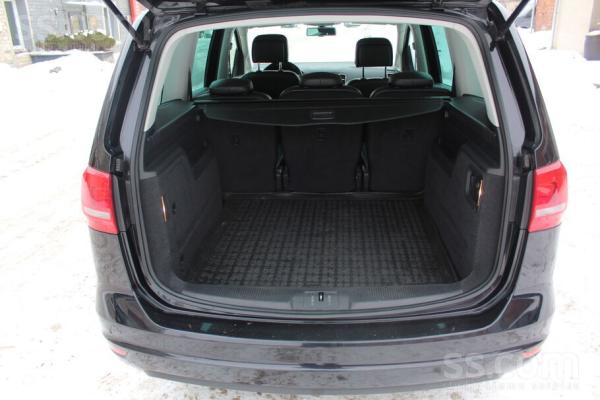 Melns Volkswagen Sharan 2014 Liepāja, ar dzinēja tilpumu 2.00 L un nobraukumu 324 tūkst. km par 7950 €, foto 5 vietnē AUTOMOTO.COM.LV