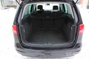 Black Volkswagen Sharan 2014 in Liepaja, with an engine capacity of 2.00 L and mileage of 324 thousand km for 7950 €, photo 6 on AUTOMOTO.COM.LV