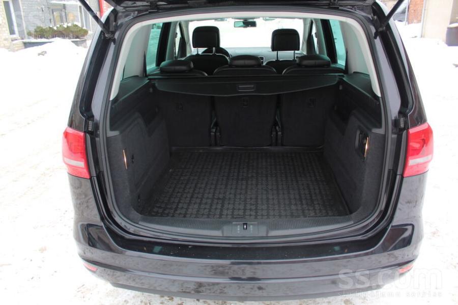 Black Volkswagen Sharan 2014 in Liepaja, with an engine capacity of 2.00 L and mileage of 324 thousand km for 7950 €, photo 6 on AUTOMOTO.COM.LV
