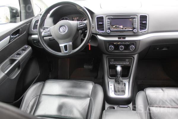 Melns Volkswagen Sharan 2014 Liepāja, ar dzinēja tilpumu 2.00 L un nobraukumu 324 tūkst. km par 7950 €, foto 10 vietnē AUTOMOTO.COM.LV